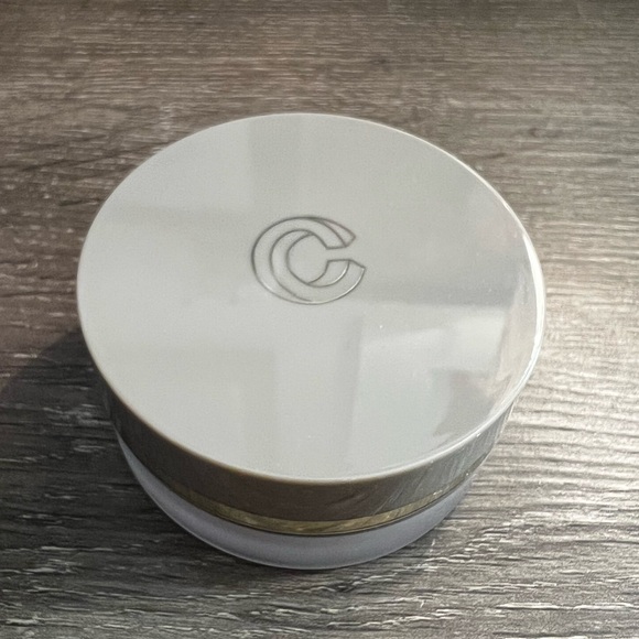 complex culture | Makeup | Complex Culture Set Go Teanslucent Powder In ...